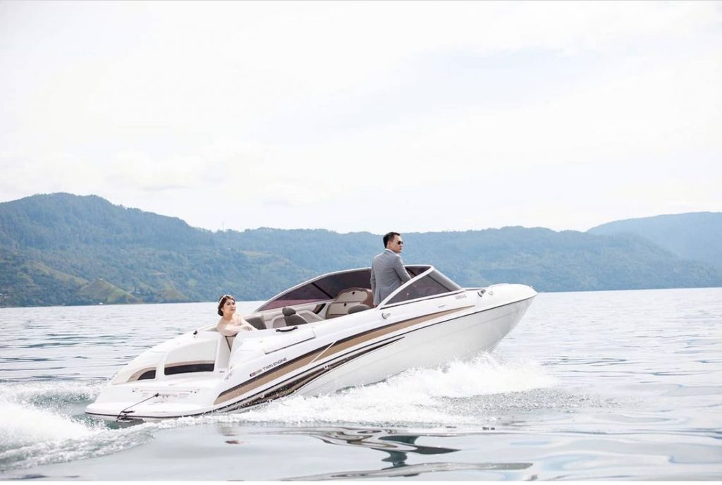 Speedboat - Lake Toba Package